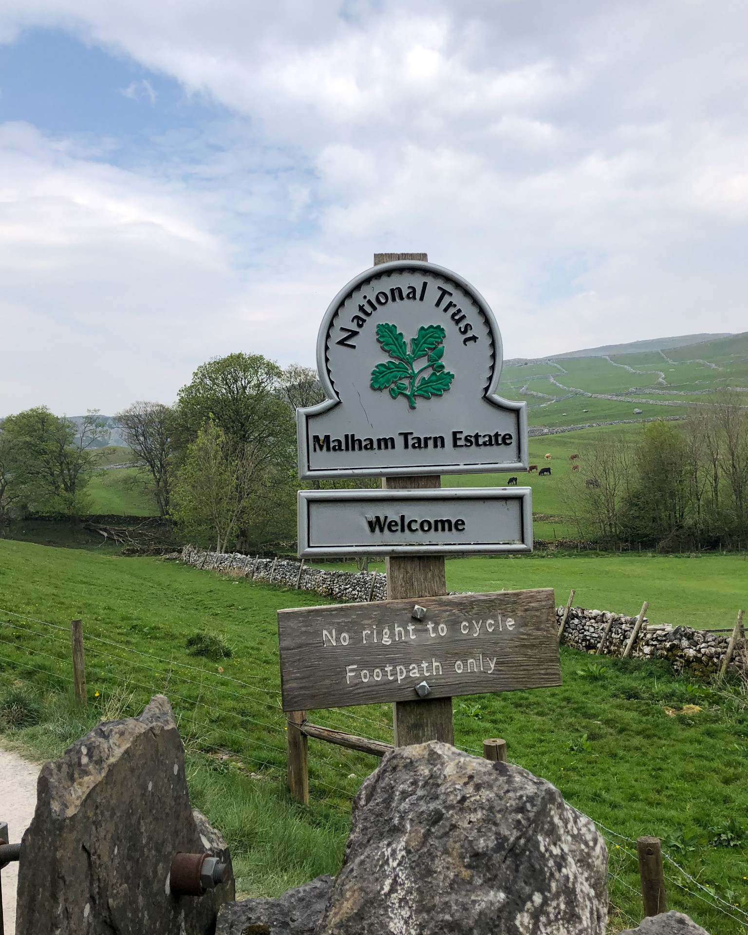 How to get to Malham Cove - Sarah Adventuring | Travel Blog